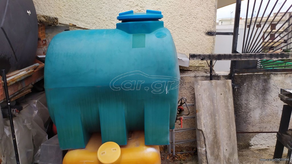 Car.gr - Πωλούνται 2 δεξαμενές πετρελαίου
