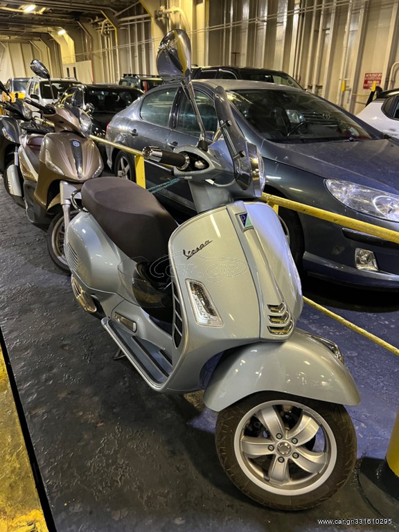 Car.gr - Piaggio Vespa GTS 300 '22