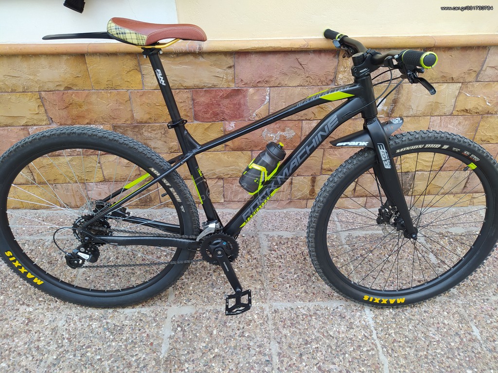 Car.gr - RockMachine '21 Manhattan 40 custom