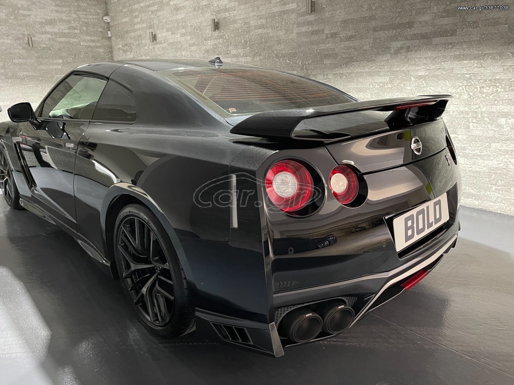 Car.gr - Nissan GT-R '17 Black edition/Racing Akrapovic