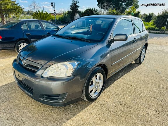 Spannende Toyota Corolla 03 Fotosnull