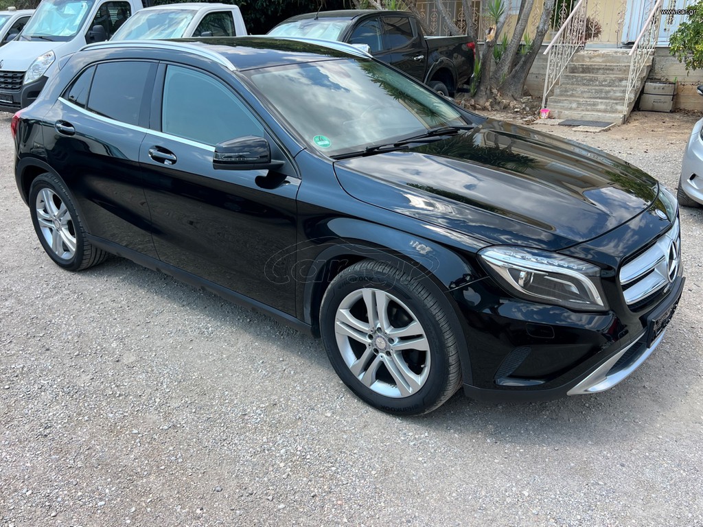 Car.gr - Mercedes-Benz GLA 180 2016 7G TRONIC F1 ΔΕΡΜΑ-NAVI-CAMERA