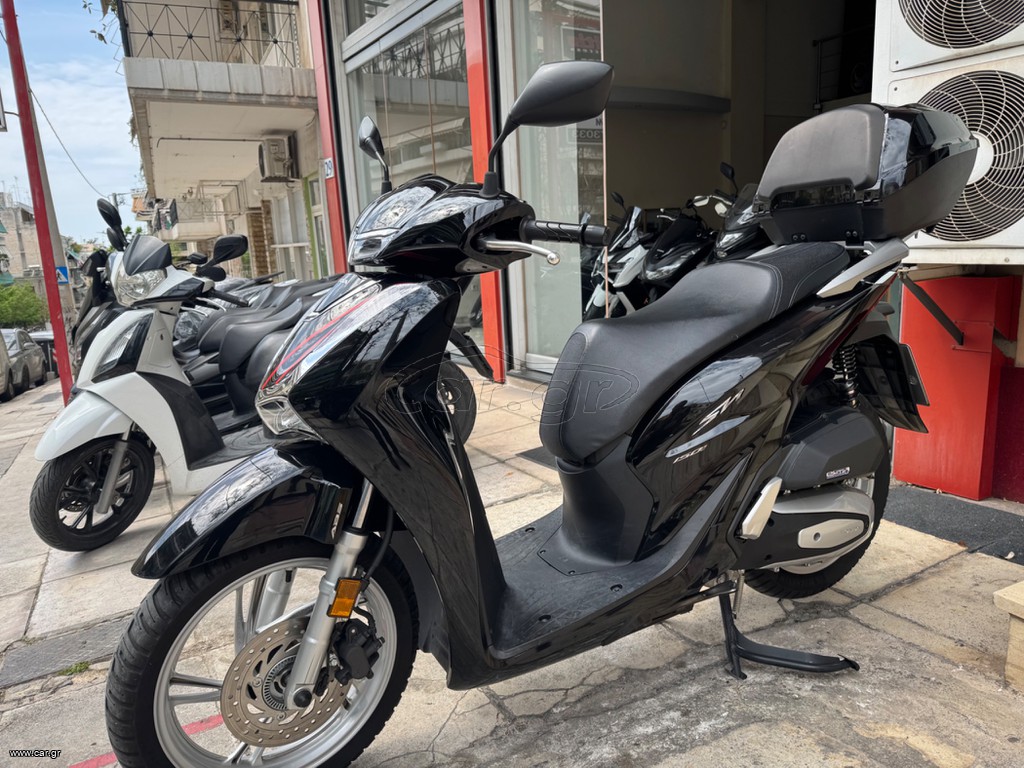 Car.gr - Honda SH 150i 2020 TOP BOX BLUETOOTH ΑΡΙΣΤΟ