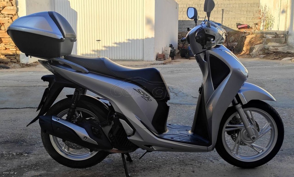 Car.gr - Honda SH 125i 2018 Top Box