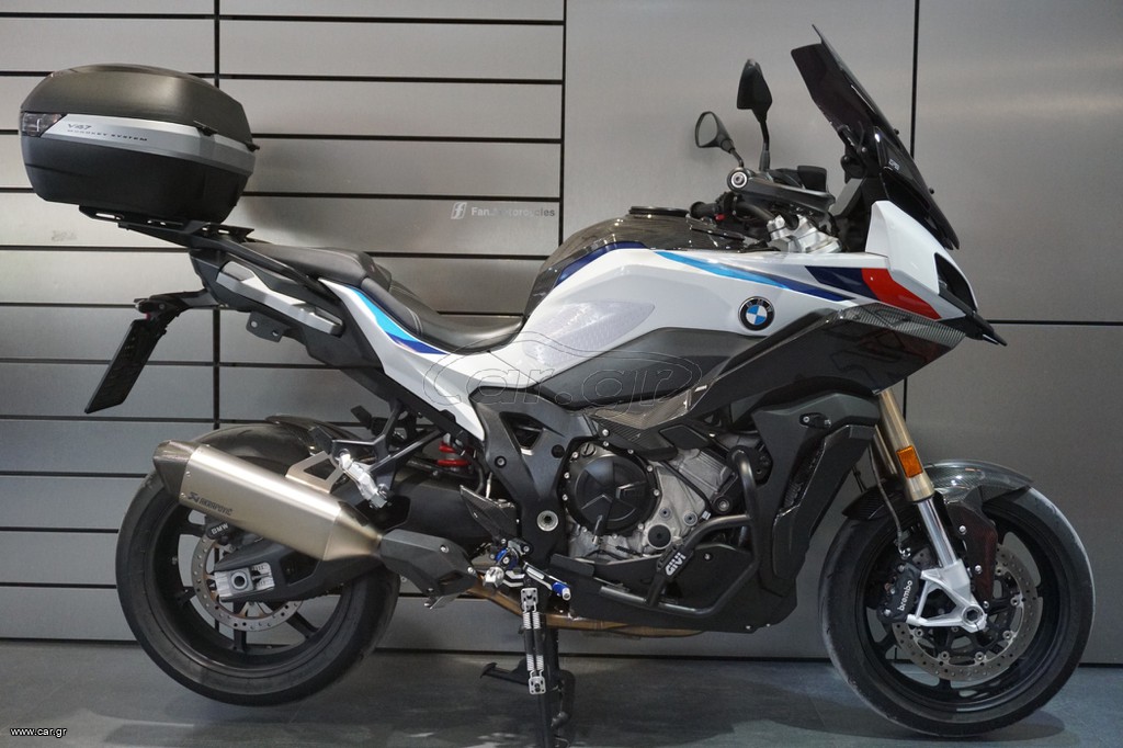 BMW XR Car GR Performance and Design Excellence