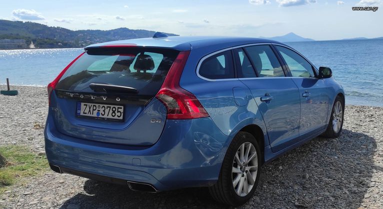 Car.gr - Volvo V60 2015 D4 blue ocean race